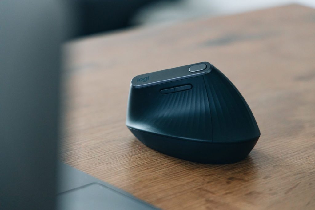 Ten Best Vertical Gaming Mouse Reviews & 2025 Guide